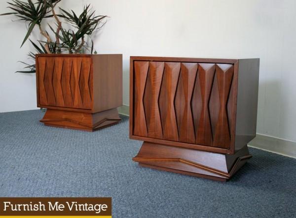 2 Retro Atomic Age Diamond Front Nightstands