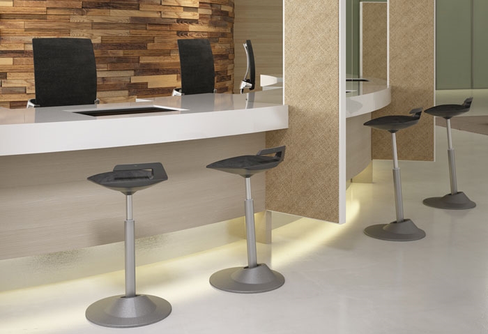 VIA SOHO MuvMan sit stand stool