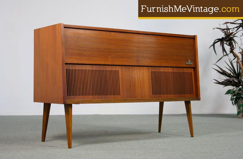 Retro Grundig Tube Phonograph Stereo Console